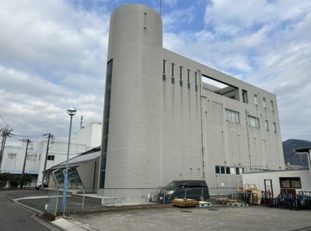 秦野市 の貸し倉庫・貸し工場の空室状況｜貸し倉庫・貸し工場カタログ一覧｜有限会社アイエヌジー・トゥエンティーワン